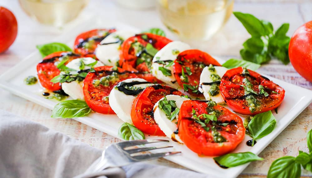 Caprese Salad (Easy Recipe with VIDEO | How To Feed A Loon